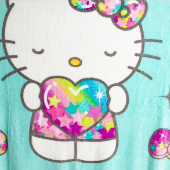 Accents | Nwt Hello Kitty Plush Throw Blanket | Poshmark